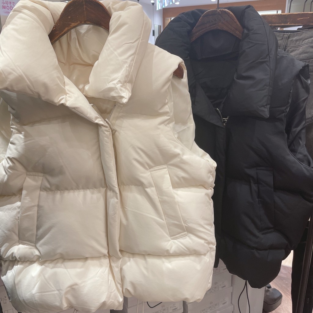 new arrival ️‍🔥スリットニットロングOP🖤YURIKA | ENVYM