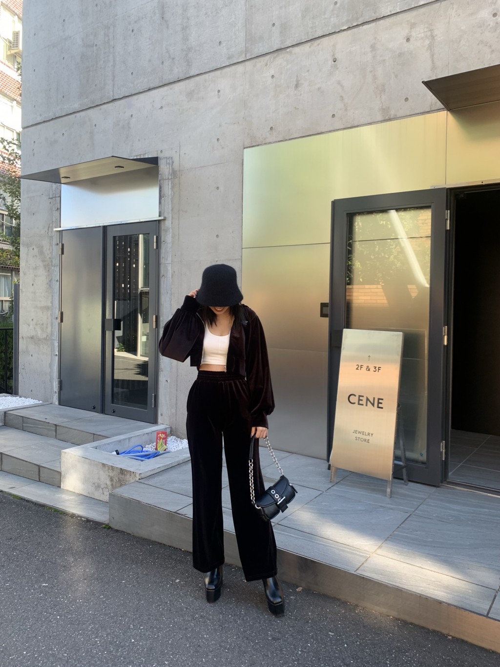 新作 ベロアが激カワなSET UP🤎MIYUKI | ENVYM