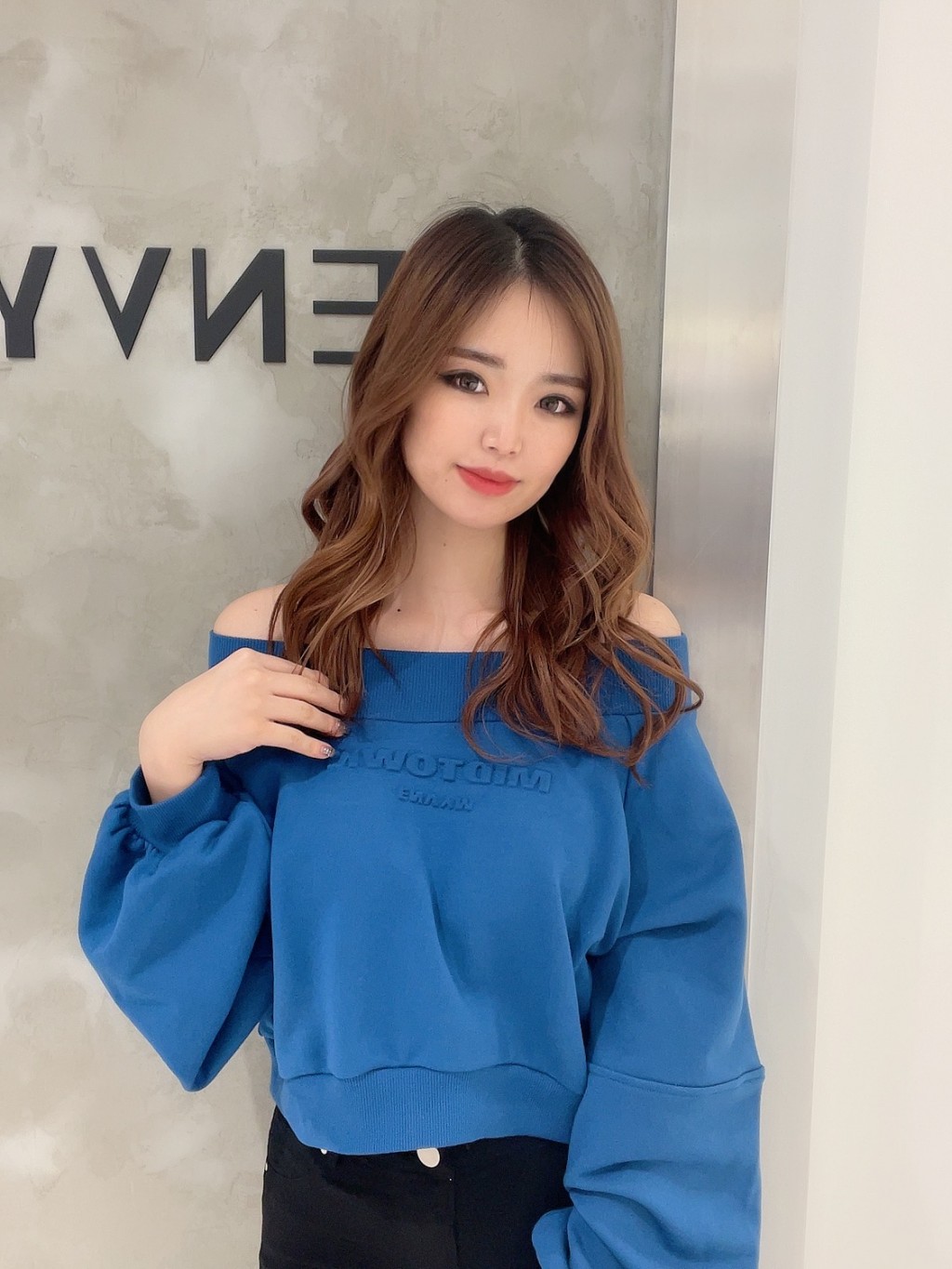 3パターンきれるTOPS😬tomoka | ENVYM