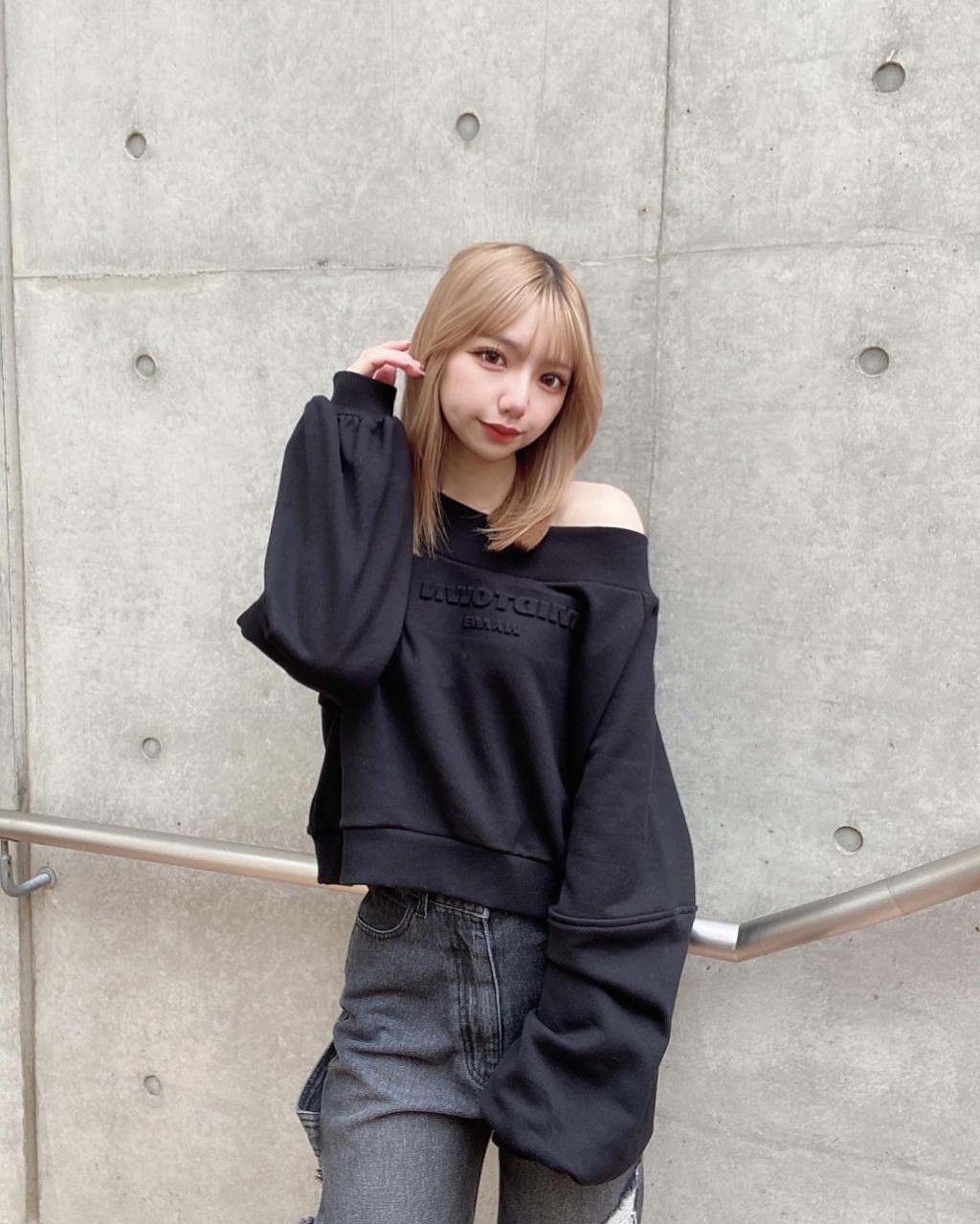 【オフショルコーデ♡TOA】 | ENVYM