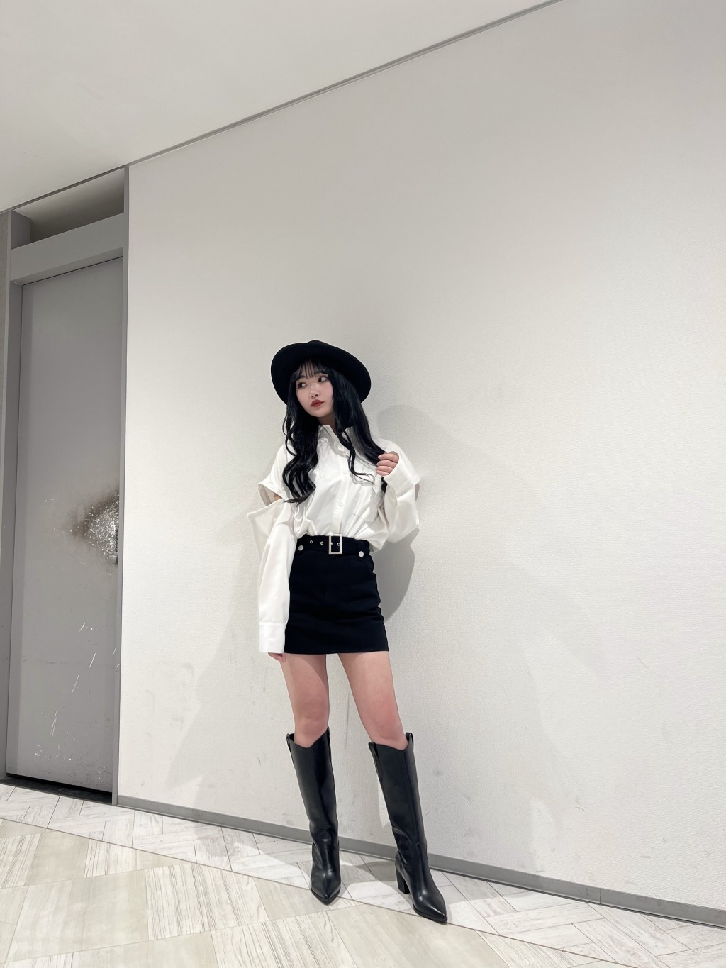 モノトーンでトレンドコーデ🖤SAKI | ENVYM