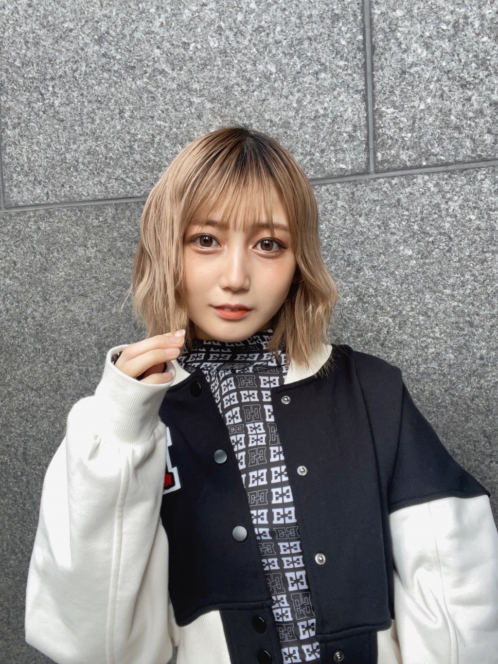 春に着たいスタジャン🤍CHIKA | ENVYM